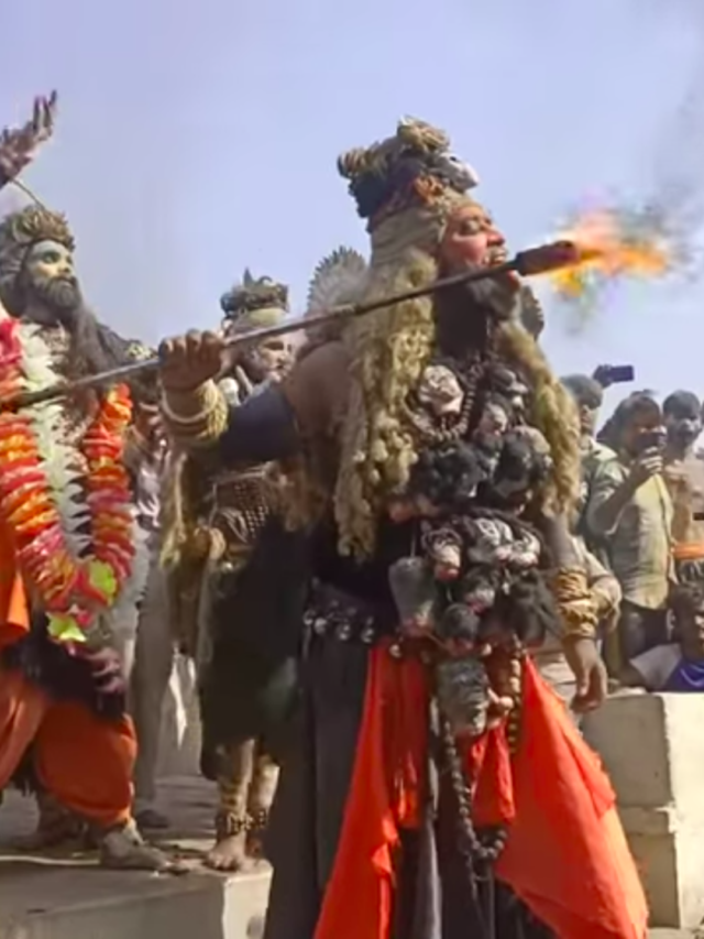 Masan Holi 2023: Discover The Colors And The Ash Holi Celebrations ...